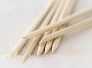 How to Push Cuticles Back Painlessly and Effectively - nailhow