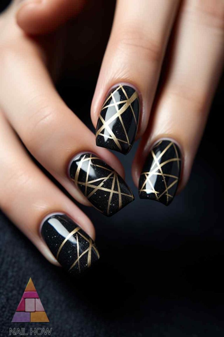 An Ultimate Guide to Line Art Nail Designs - nailhow