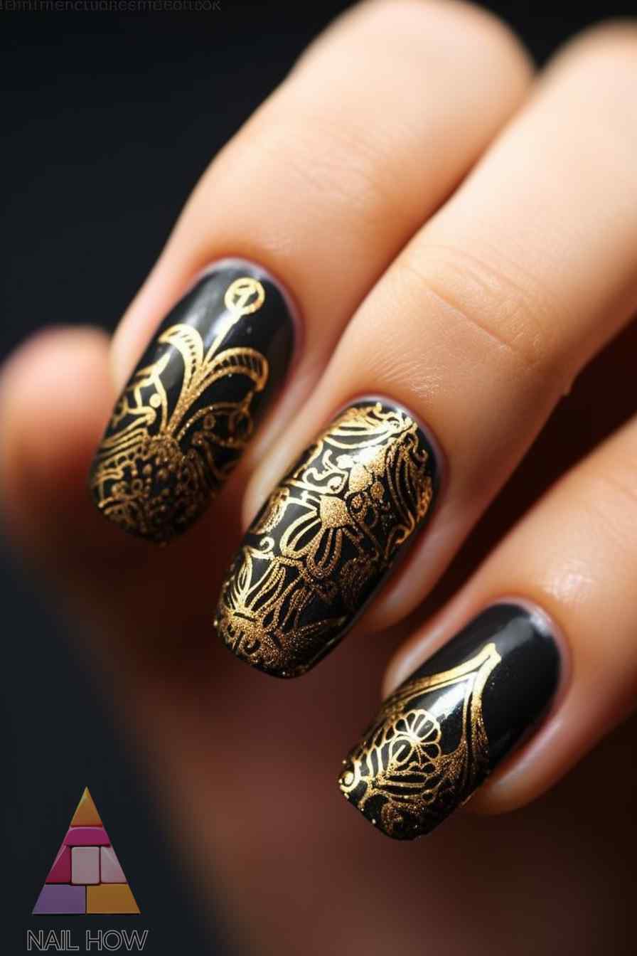 Going for Gold: Striking Nail Designs with Gold Liquid Luxury - nailhow