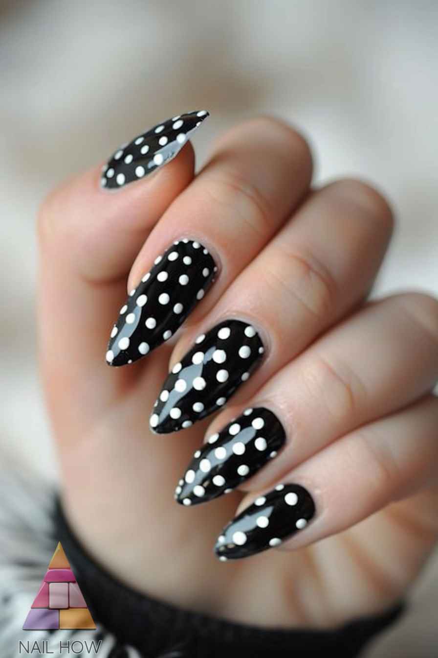 Bold and Beautiful Black Acrylic Nails to Enhance Your Style - nailhow