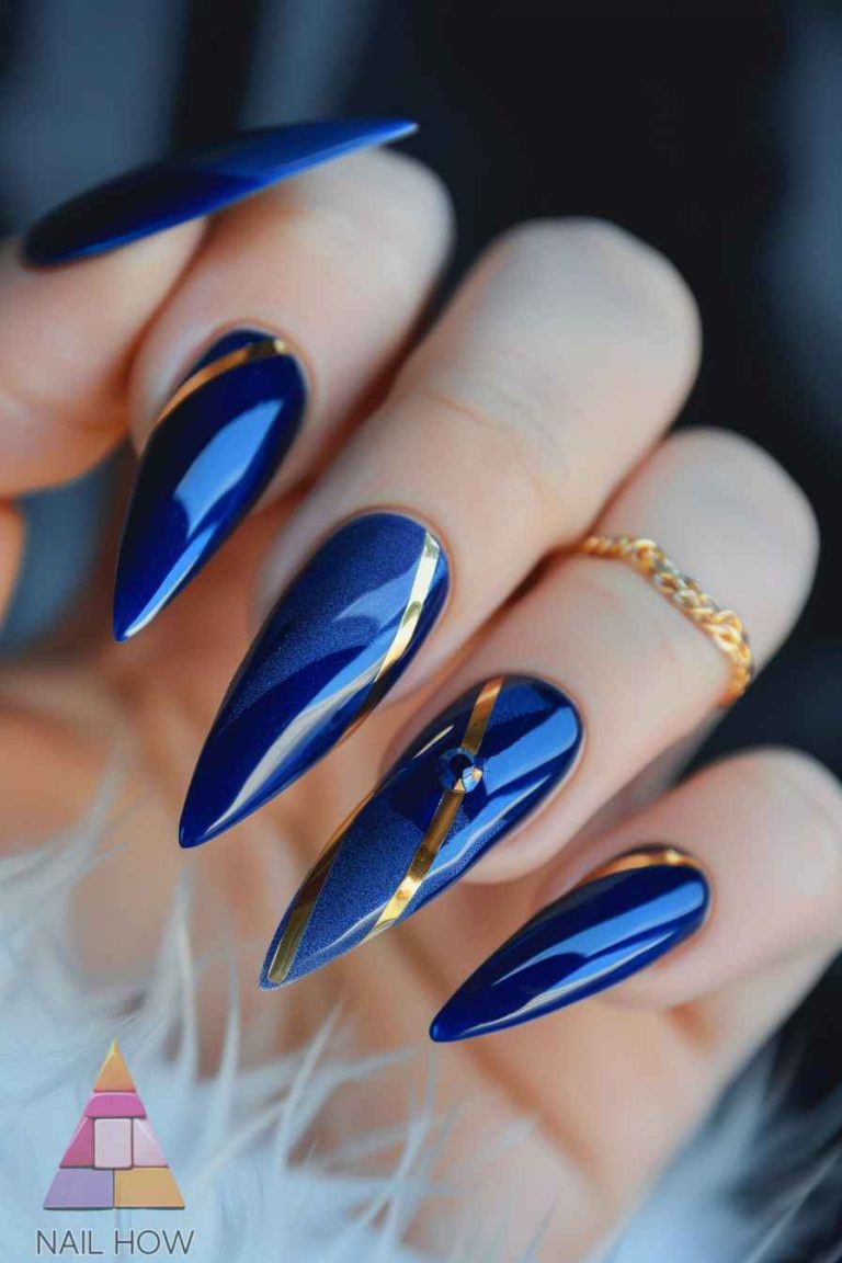 Stunning Blue Acrylic Nails to Inspire Your Next Manicure - nailhow