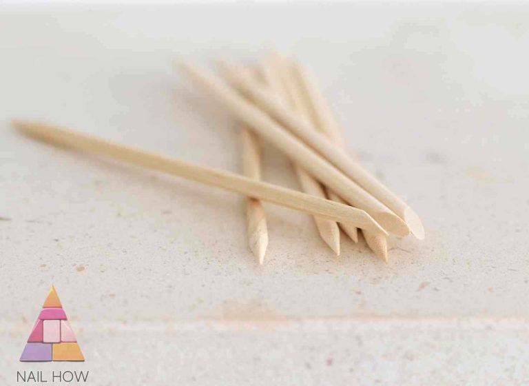 How to Push Cuticles Back Painlessly and Effectively - nailhow